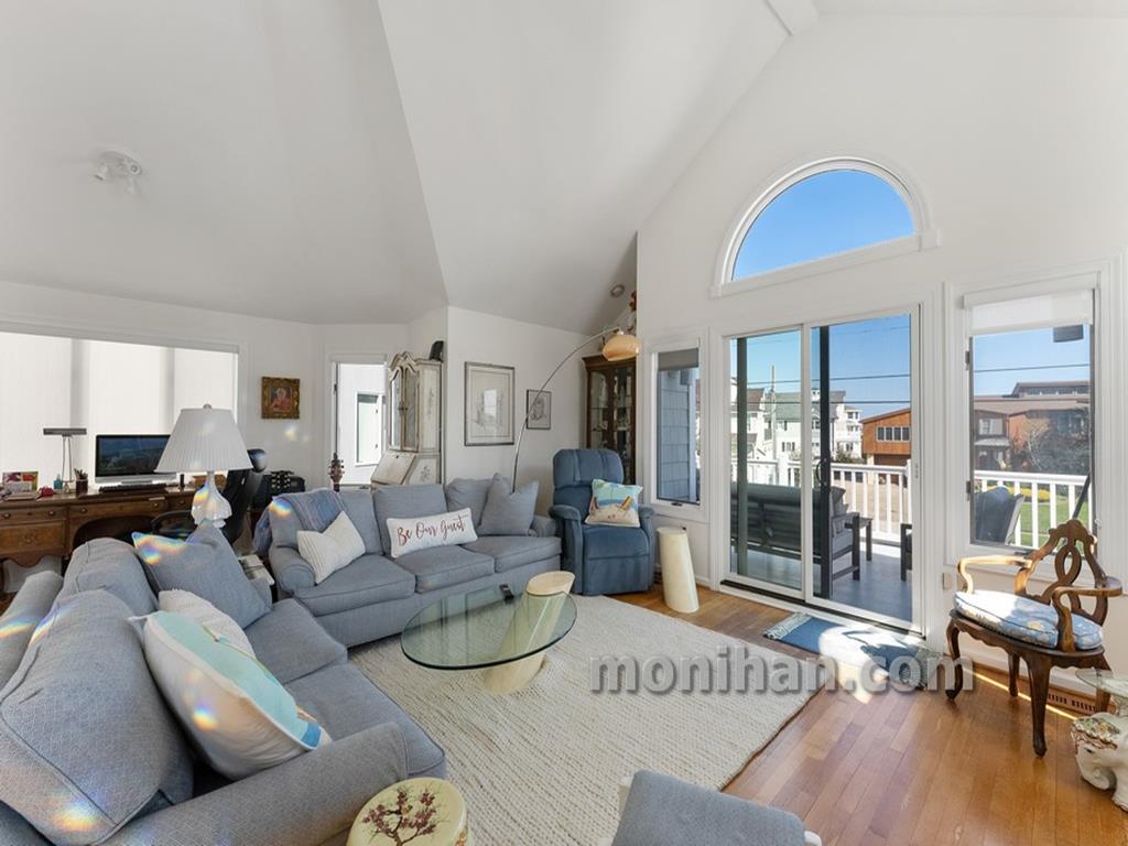 342 E Atlantic Boulevard, Ocean City | Vacation Rental | Monihan Realty