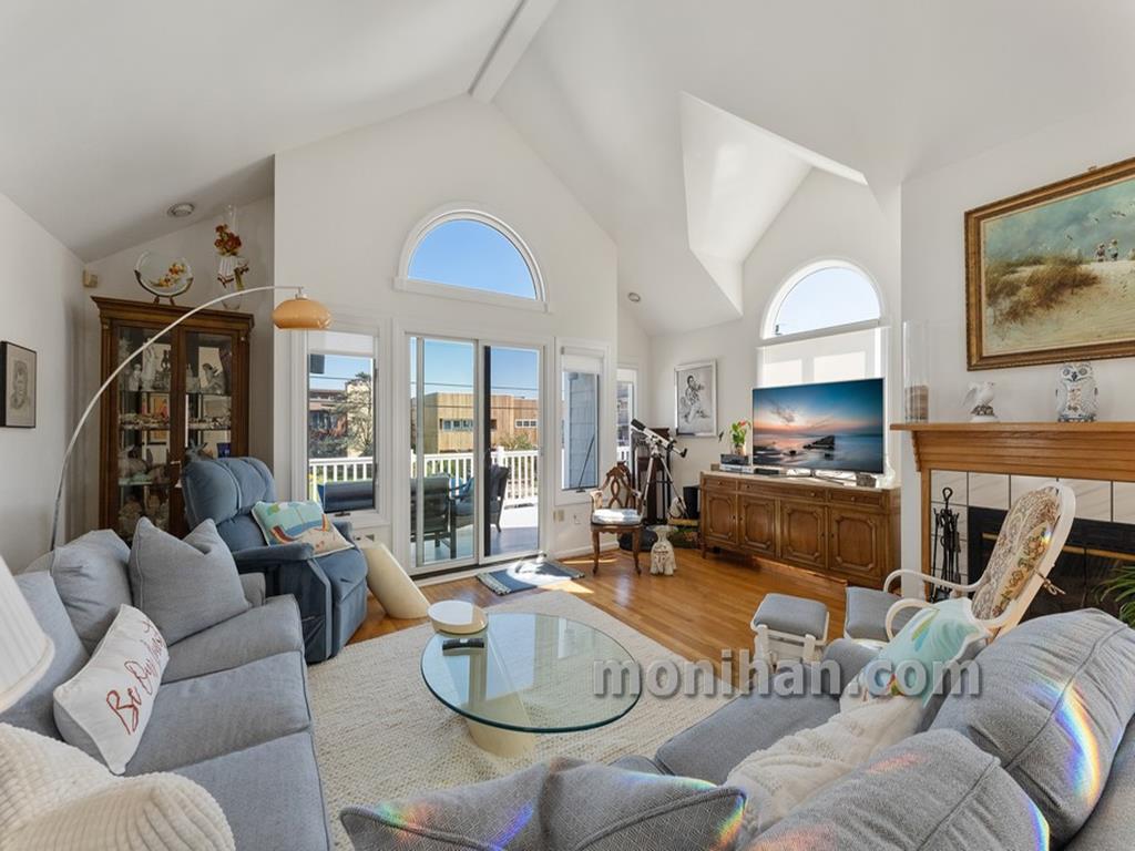 342 E Atlantic Boulevard, Ocean City | Vacation Rental | Monihan Realty