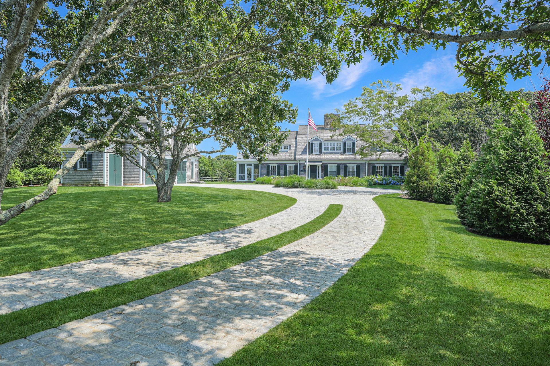 24 Katama Bay View Road | Edgartown Vacation Properties