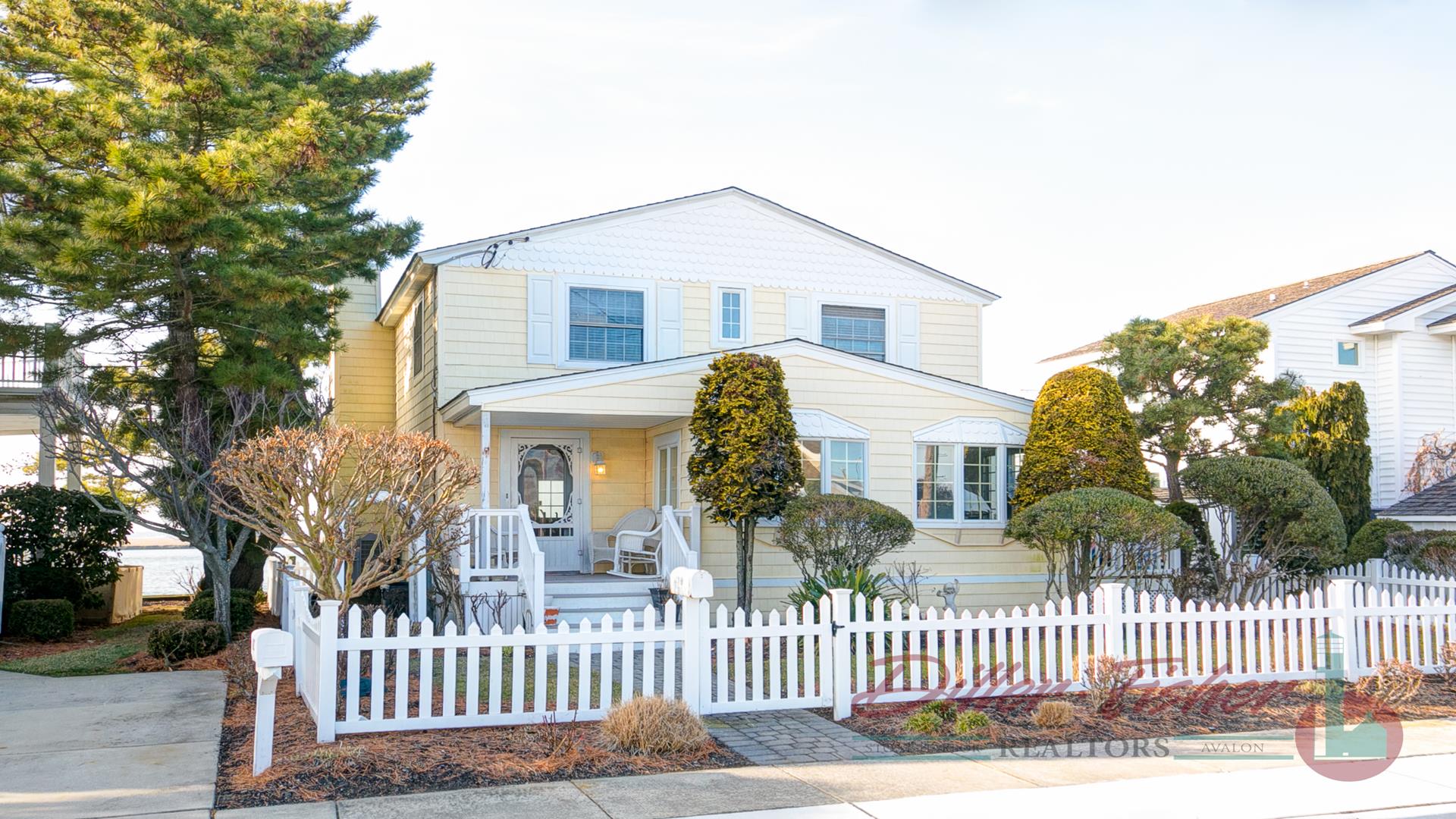 10617 Golden Gate Rd, Stone Harbor | Vacation Rental | Kim Leo